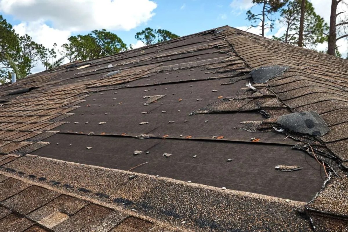 How Weather Exposure Accelerates Roof Material Breakdown